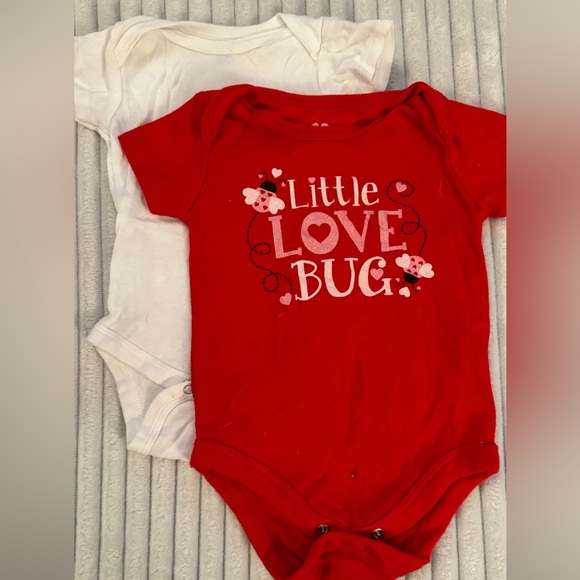 Carter's | One Pieces | 36 Month Short Sleeve Onesie Girl Set | Poshmark